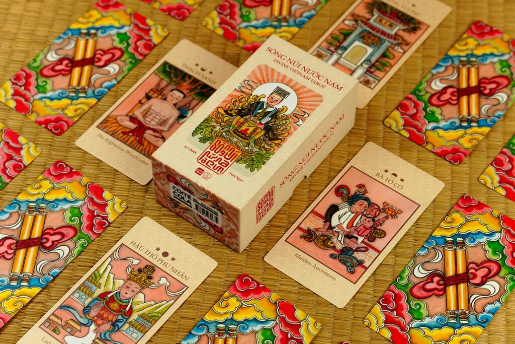 Tarot Sông Núi Nước Nam - Comicola Crowdfunding